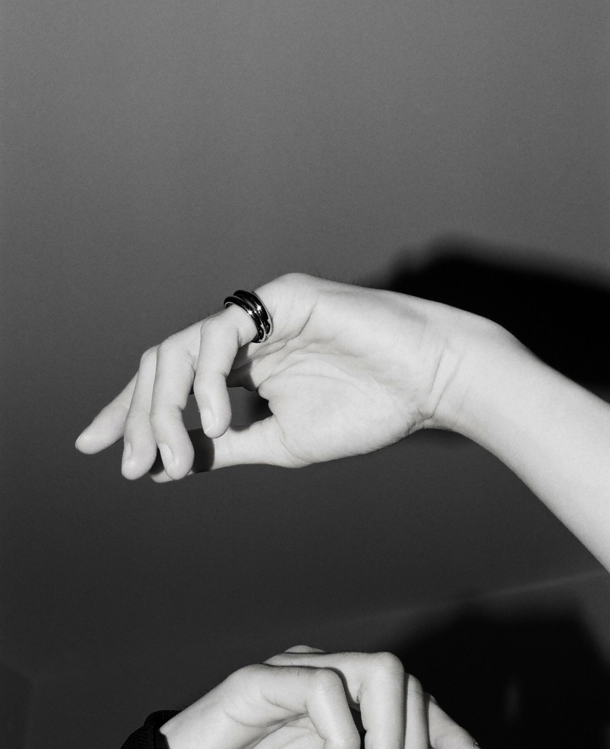 Christian Metzner ‘Riesling’ gold ring | Institute of Modern Art